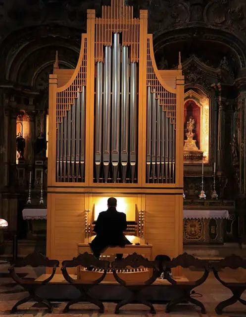 How Much Does A Pipe Organ Cost? [Price Stats] - Pricing And Cost Data